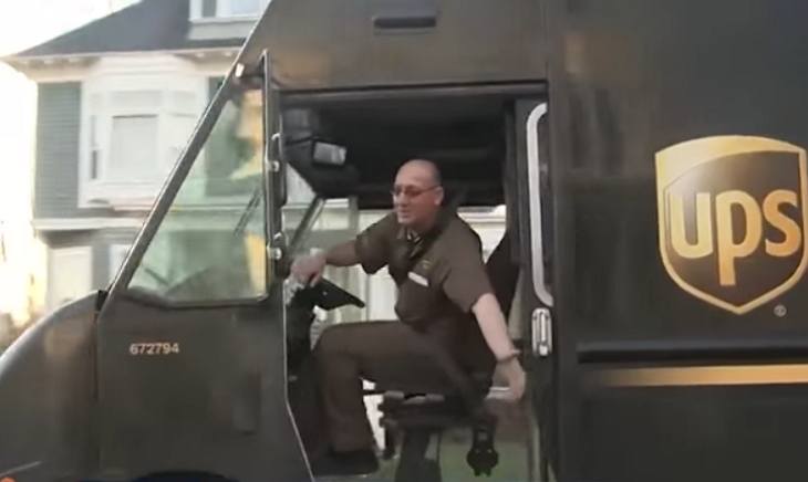 UPS Driver Jumps Out Of Truck To Save Family After Seeing What Was ...